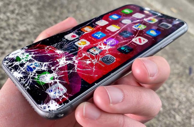 Reparar el vidrio trasero quebrado de un iPhone es tan complicado que ...
